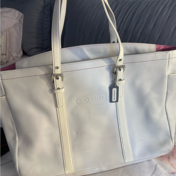 Coach | Bags | Coach White Leather Tote With Patent Leather Straps ...
